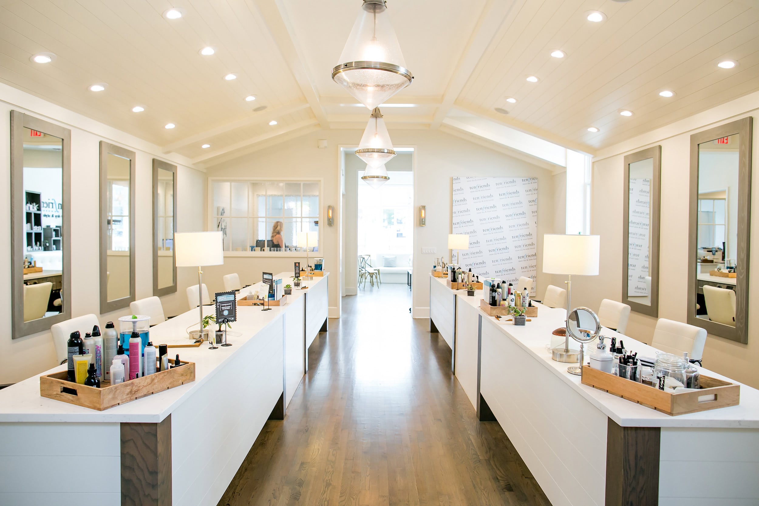 ten friends- the ultimate blow dry and style house experience